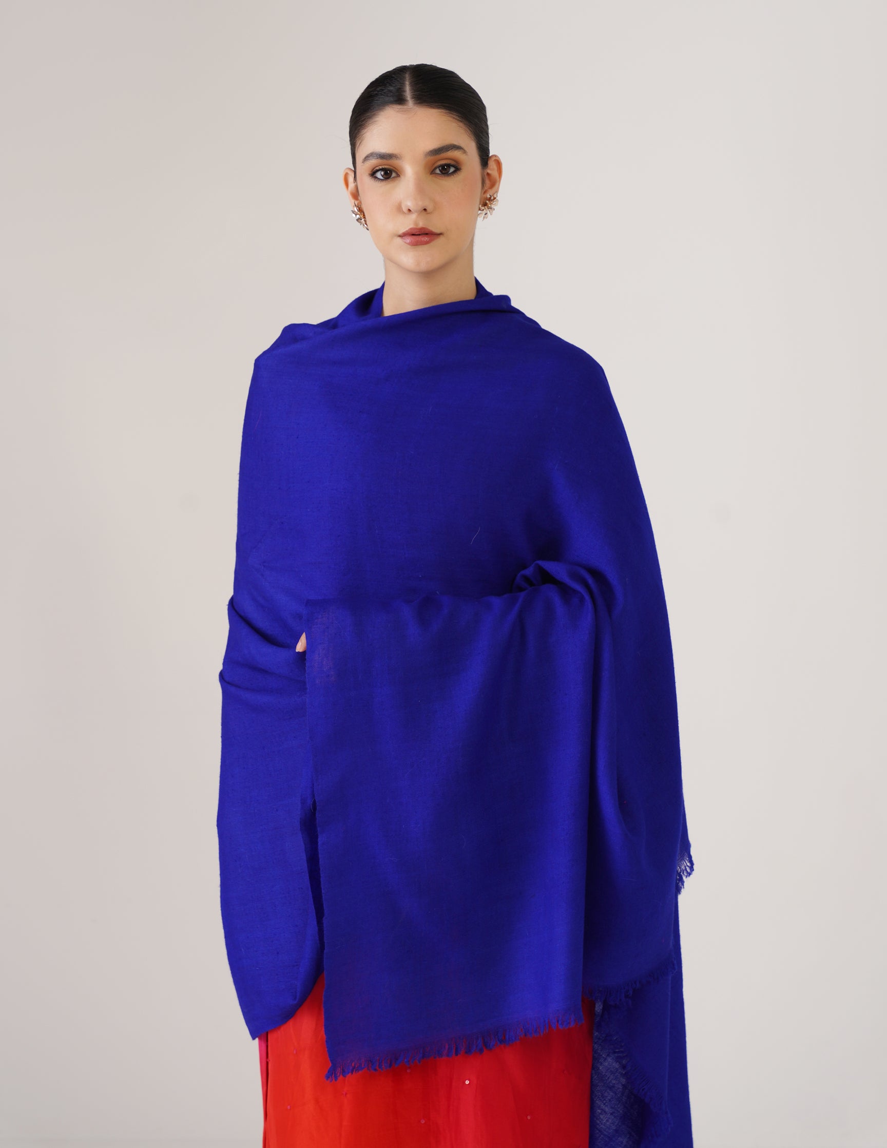 Kashmiri Handwoven Solid Cashmere Pashmina Shawl – Royal Blue | Luxury Heritage – KashmirBox.com