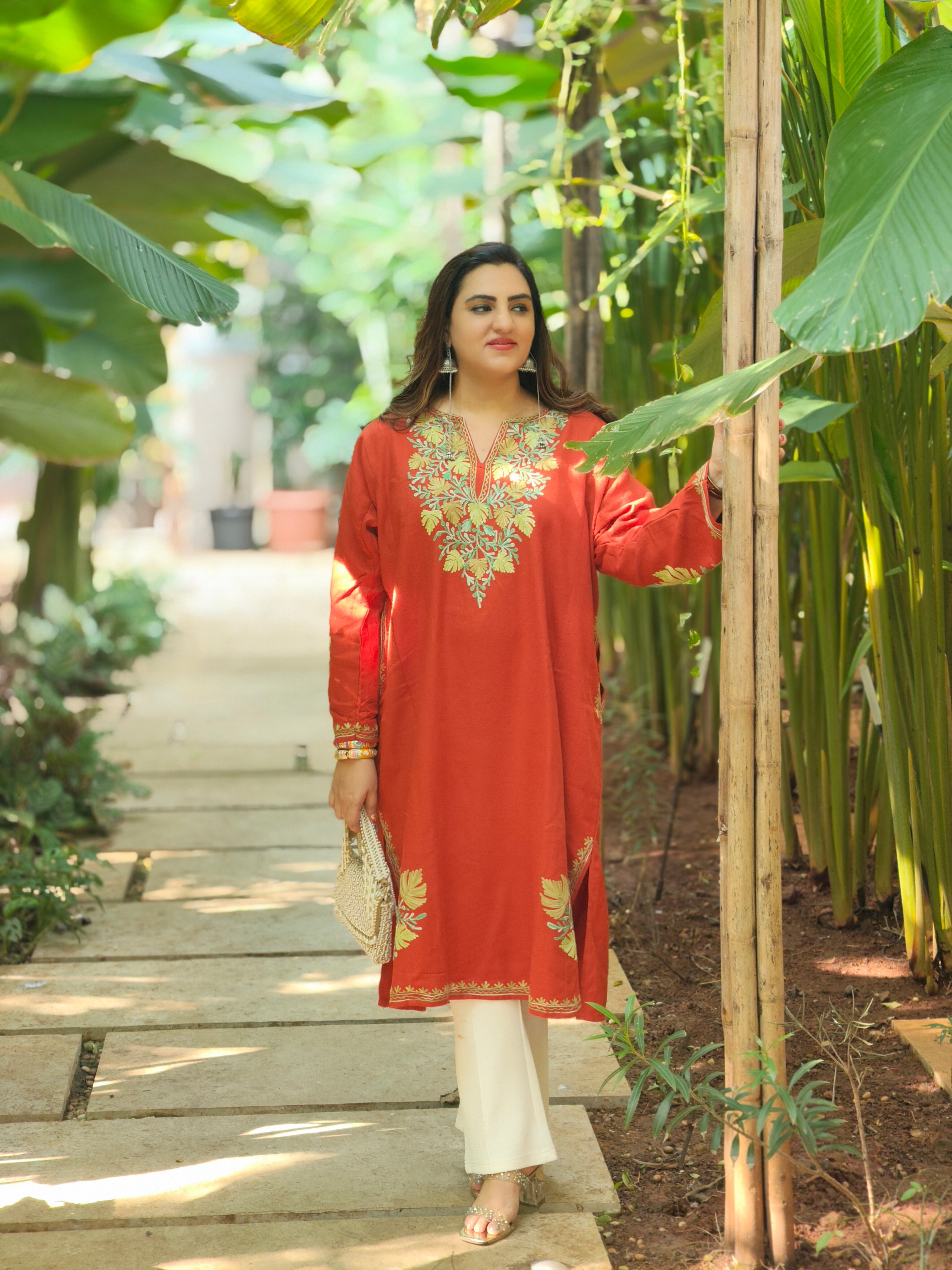 Buy Latest Rust Chinar Kashmiri Aari Work Phiran Online | Kashmir Box ...